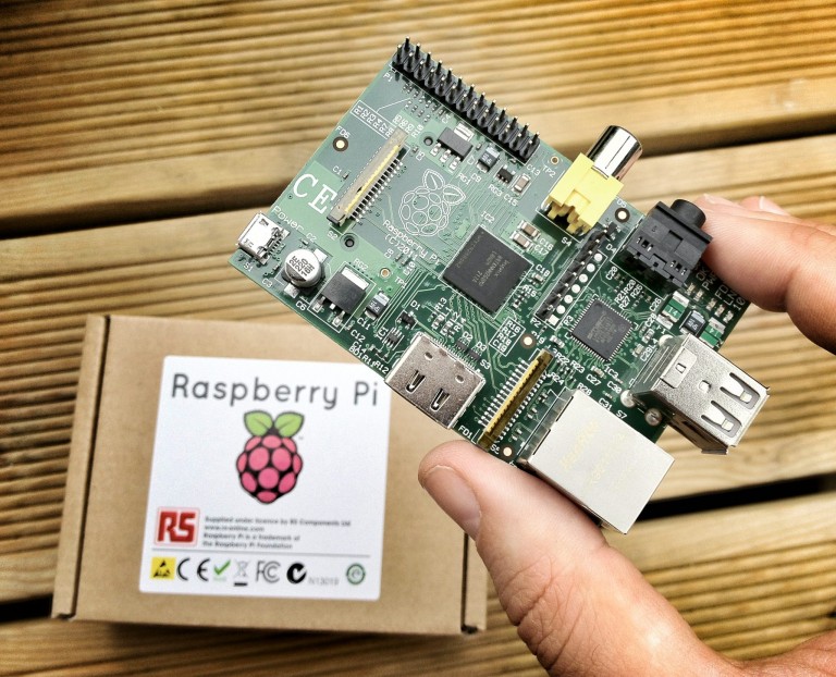 Mengenal Mini komputer Raspberry Pi, si kecil cabe rawit - Tridi ...
